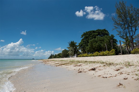 Find dee best accommodation deals in Pointe aux Sable, Mauritius (as ...